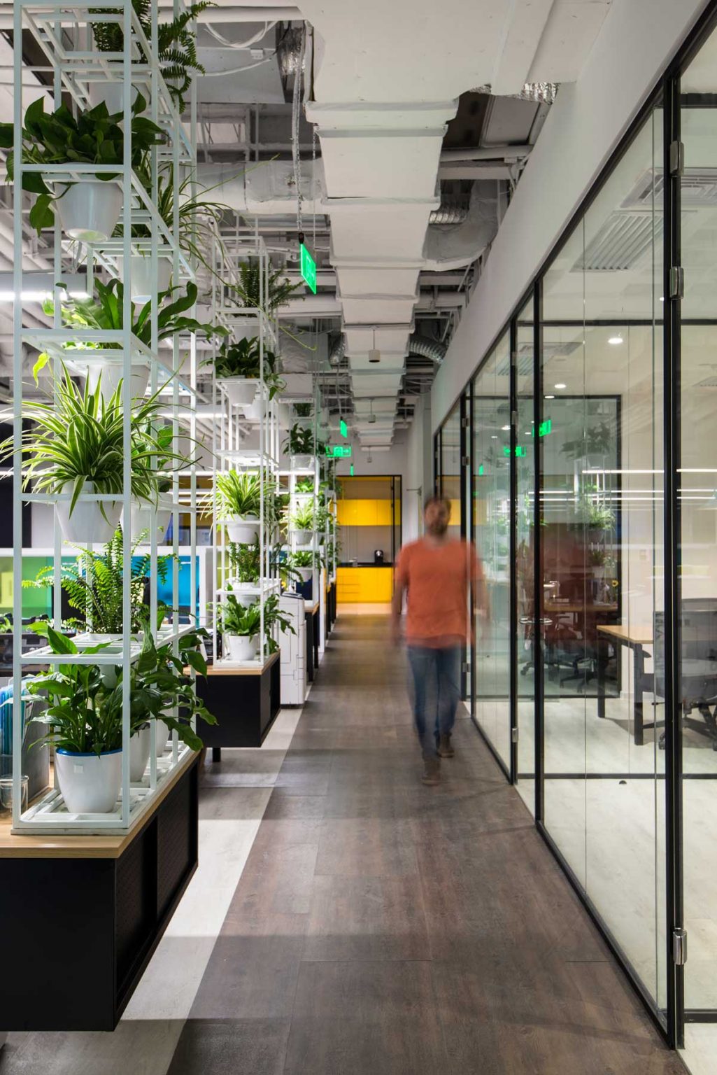 UNDERWATER OFFICE - 100architects