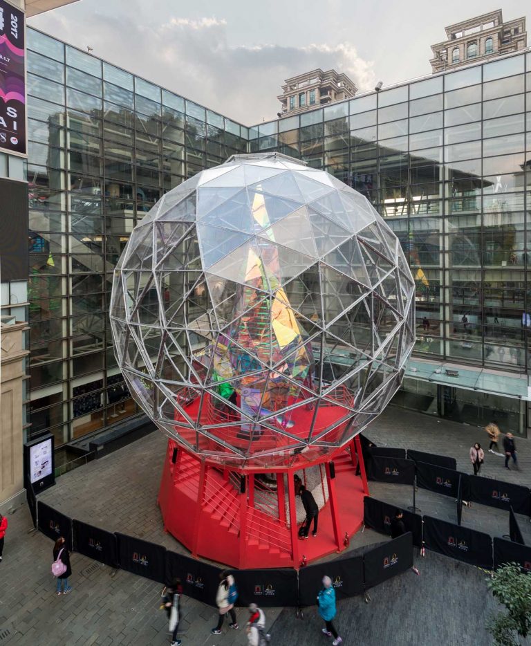 SNOW GLOBE - 100architects