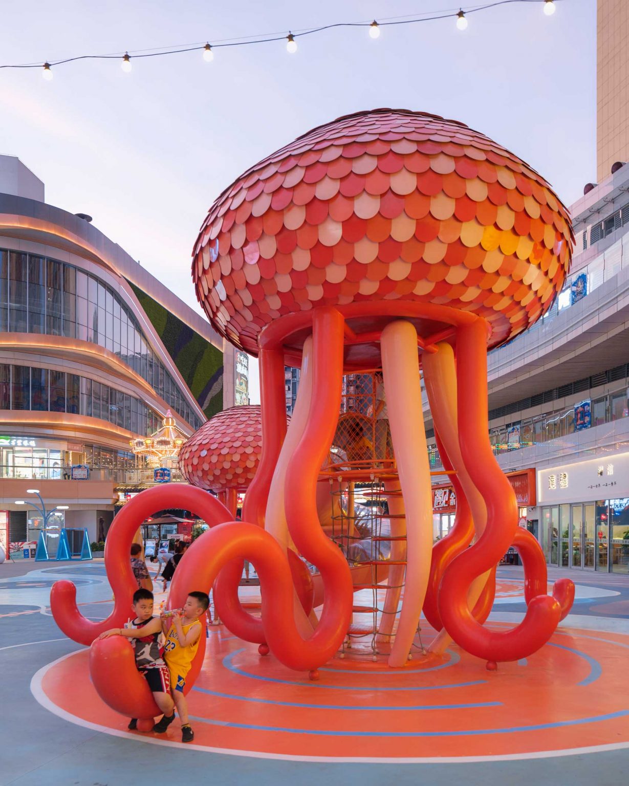 UNDER THE SEA - 100architects
