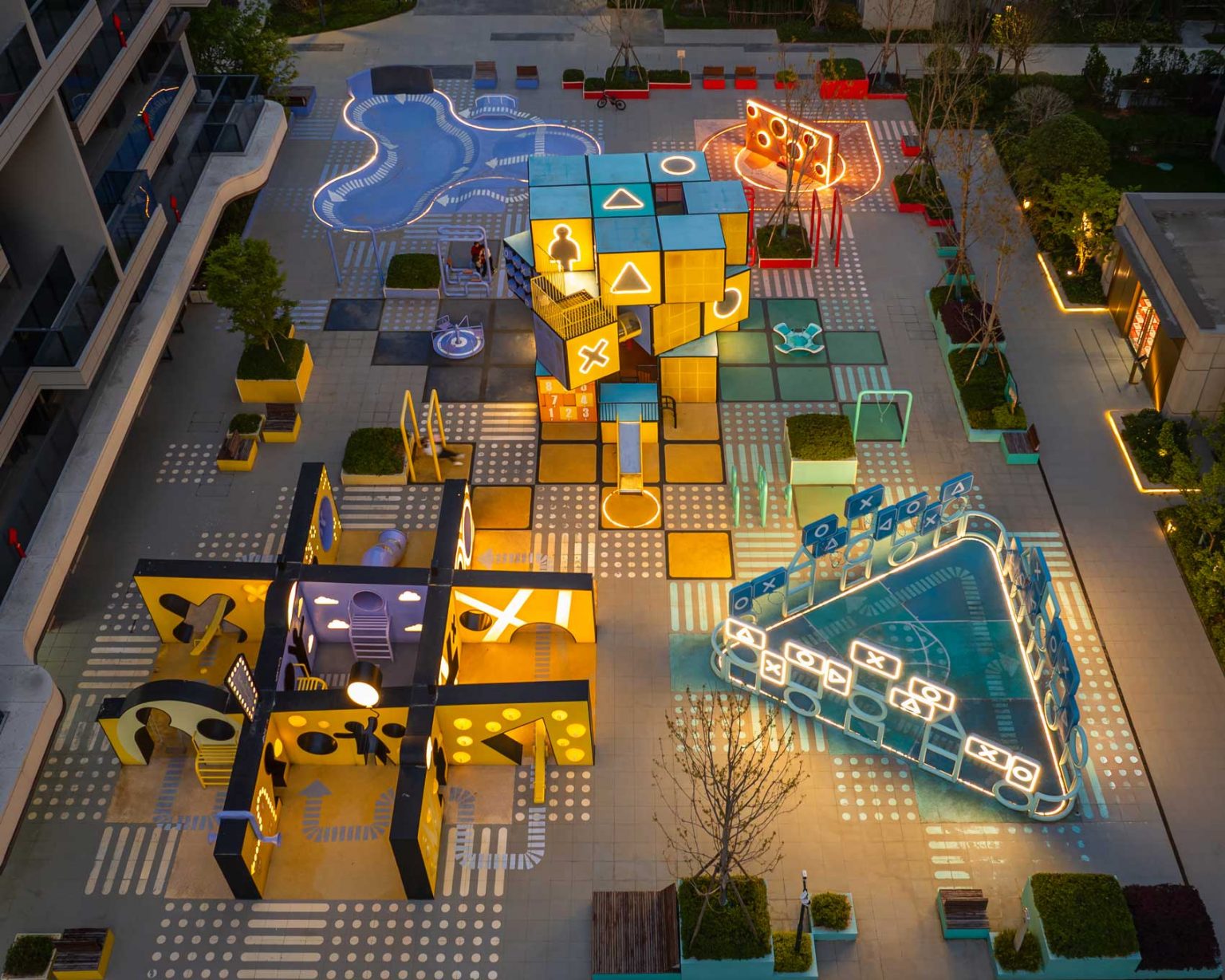 RUBIX SQUARE - 100architects