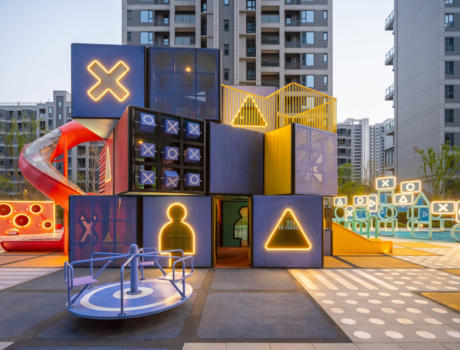 RUBIX SQUARE - 100architects